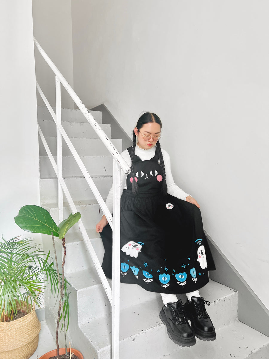 Naomi black cat ghostie town maxi apron dress – Yoyo The Ricecorpse